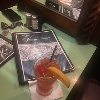 HENRY’S RESTAURANT - Updated January 2026 - 82 Photos & 141 Reviews ...