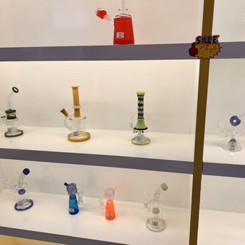 INSTAR SMOKE SHOP - Updated August 2025 - 30 Photos - 2409 Main St ...