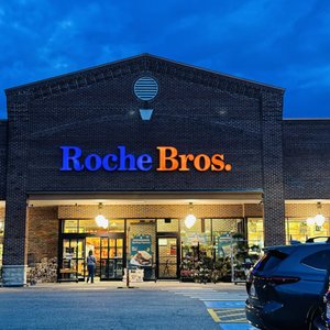 ROCHE BROS. - ACTON - Updated July 2025 - 16 Photos & 43 Reviews - 387 ...