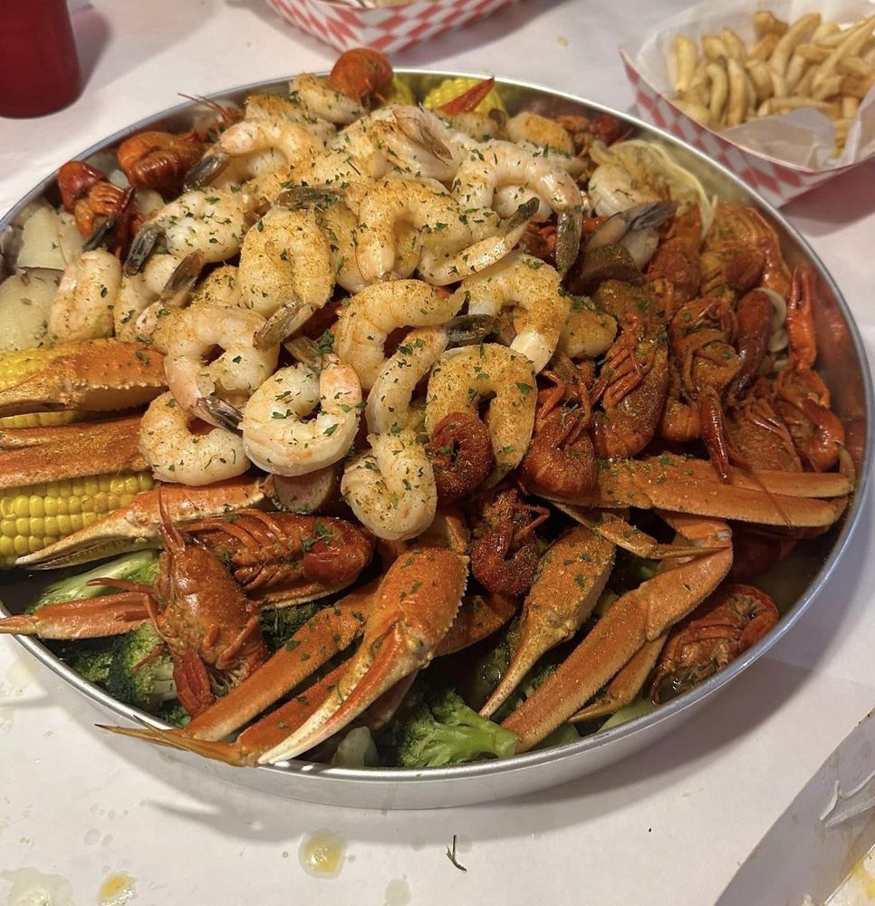 MAMA’S CRAWFISH N WINGS - Updated October 2024 - 18 Photos - 3103A ...