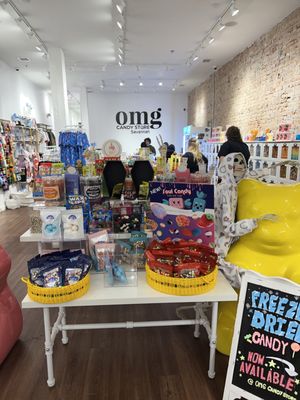 OMG CANDY STORE- SAVANNAH - Updated August 2025 - 23 Photos - 21 E ...