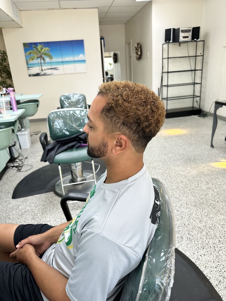 SHAWNTELLE AT POLISHED A SALON - Updated April 2025 - 14 Photos - 2021 ...