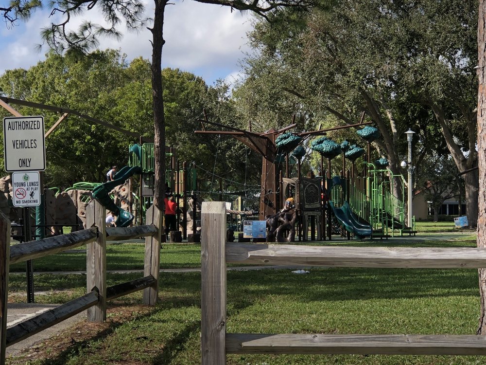 SAMUEL J. FERRERI COMMUNITY PARK - Updated November 2024 - 26 Photos ...