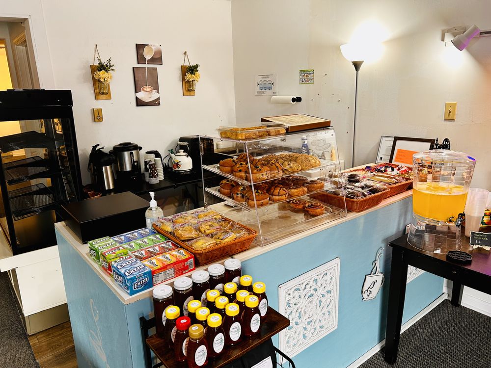 LOUISA FARM STAND & CAFE - Updated March 2025 - 13 Photos - 103 E Main ...