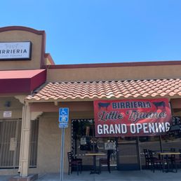 BIRRIERIA LITTLE TIJUANA - Updated April 2025 - 487 Photos & 717 ...