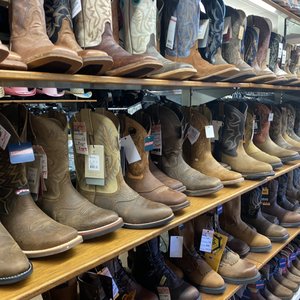 MADE MOBB - Updated January 2025 - 28 Photos - 221 Southwest Blvd ...