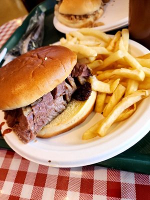 RUSSELL’S BARBECUE - Updated April 2025 - 271 Photos & 546 Reviews ...