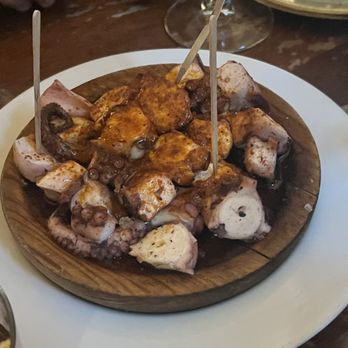 TOMIÑO TABERNA GALLEGA - Updated July 2024 - 1349 Photos & 467 Reviews ...