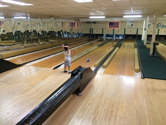 WOODLAWN DUCKPIN BOWLING - 16 Reviews - 240 Platt Ave, West Haven, CT ...