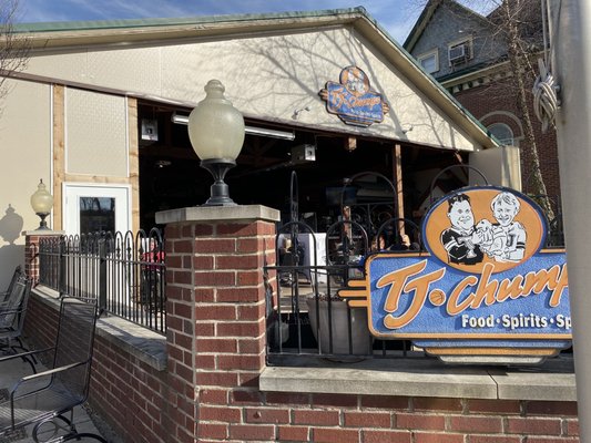 TJ CHUMPS - Updated March 2025 - 87 Photos & 118 Reviews - 12 E Linden ...