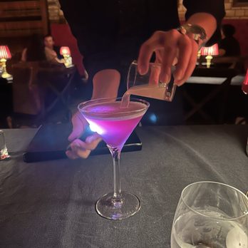 SIDEBAR - Updated December 2025 - 227 Photos & 109 Reviews - 215 E ...