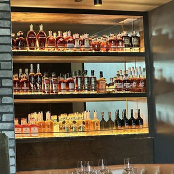 WARREN - NAPLES - Updated April 2025 - 120 Photos & 81 Reviews - 111 ...