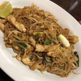 THAI ARAWAN - 38 Photos & 39 Reviews - Thai - 902 E Fulton St, Garden ...