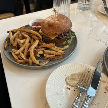 ALLISTER - Updated August 2025 - 97 Photos & 48 Reviews - 7650 SE 27th ...