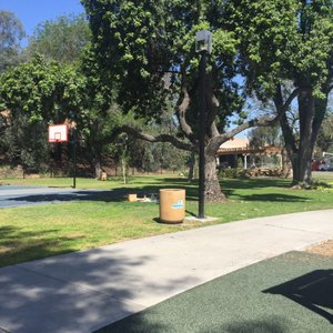 THOMPSON PARK - 17 Photos & 16 Reviews - Parks - 14001 S Bellflower ...