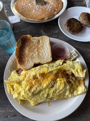 KEYS CAFE & BAKERY - 98 Photos & 193 Reviews - 1682 Lexington Ave N ...