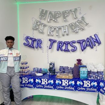 PICTURE PROJECT CLT SELFIE MUSEUM - Updated September 2025 - 247 Photos ...