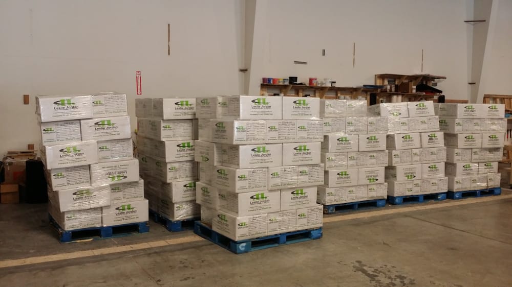 TAG INK & THREAD - Updated October 2025 - 24 Photos - 4400 N 48th St ...