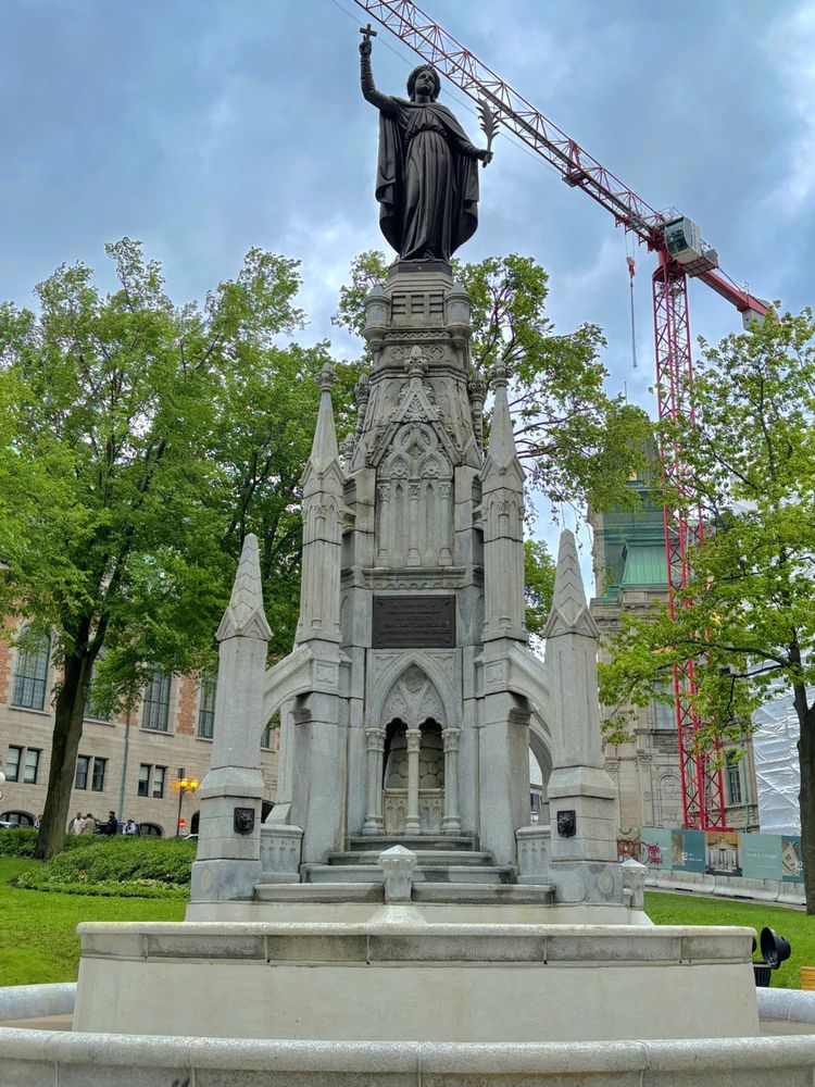 FOUNTAIN MONUMENT OF FAITH - Updated December 2025 - Place d'Armes ...