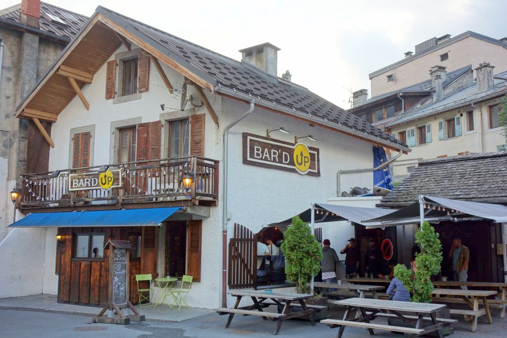 BAR’DUP - Updated October 2024 - 123 Rue Moulins, Chamonix Mont Blanc ...