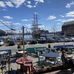 SLÁINTE IRISH PUB AND RESTAURANT - Updated December 2025 - 357 Photos ...