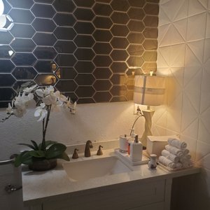 MAPLE DAY SPA - 25 Photos & 37 Reviews - Waxing - 4501 E Carson St ...