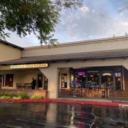 OLD TOWN PIZZA & TAP HOUSE - Updated October 2025 - 698 Photos & 912 ...
