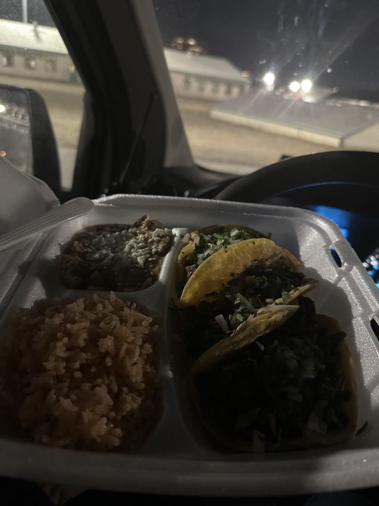 YOLANDA’S RESTAURANT - Updated December 2025 - 16 Photos & 21 Reviews ...