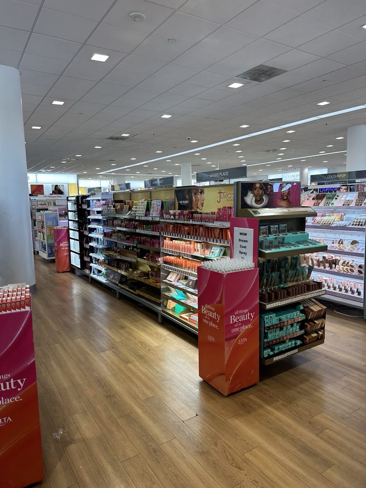 ULTA BEAUTY - WESTBURY PLAZA - Updated May 2025 - 990 Old Country Rd ...