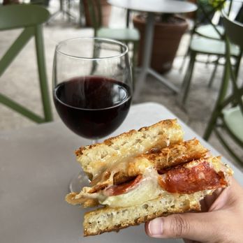 SIMONA CAFE - Updated May 2024 - 231 Photos & 96 Reviews - 2507 ...