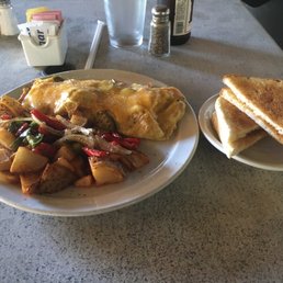 BANTA INN - Updated July 2025 - 261 Photos & 145 Reviews - 22563 S 7th ...