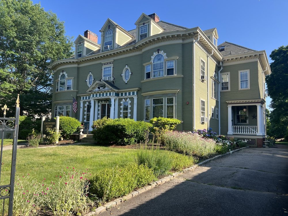 EDGEWOOD MANOR BED & BREAKFAST INN - Updated October 2025 - 97 Photos ...