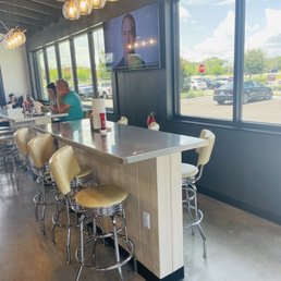 4 RIVERS SMOKEHOUSE - Updated June 2025 - 56 Photos & 67 Reviews - 4729 ...