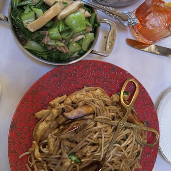 MOLI RESTAURANT - Updated May 2025 - 216 Photos & 90 Reviews - 253 ...