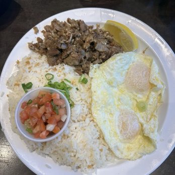 LUDI’S RESTAURANT & LOUNGE - Updated July 2024 - 697 Photos & 292 ...