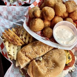 BOOMER’S DRIVE IN - Updated August 2025 - 300 Photos & 565 Reviews ...