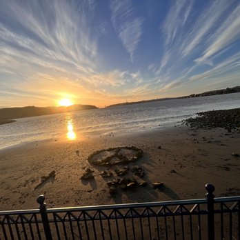 BENICIA PUBLIC PIER & BEACH - Updated December 2025 - 212 Photos & 39 ...