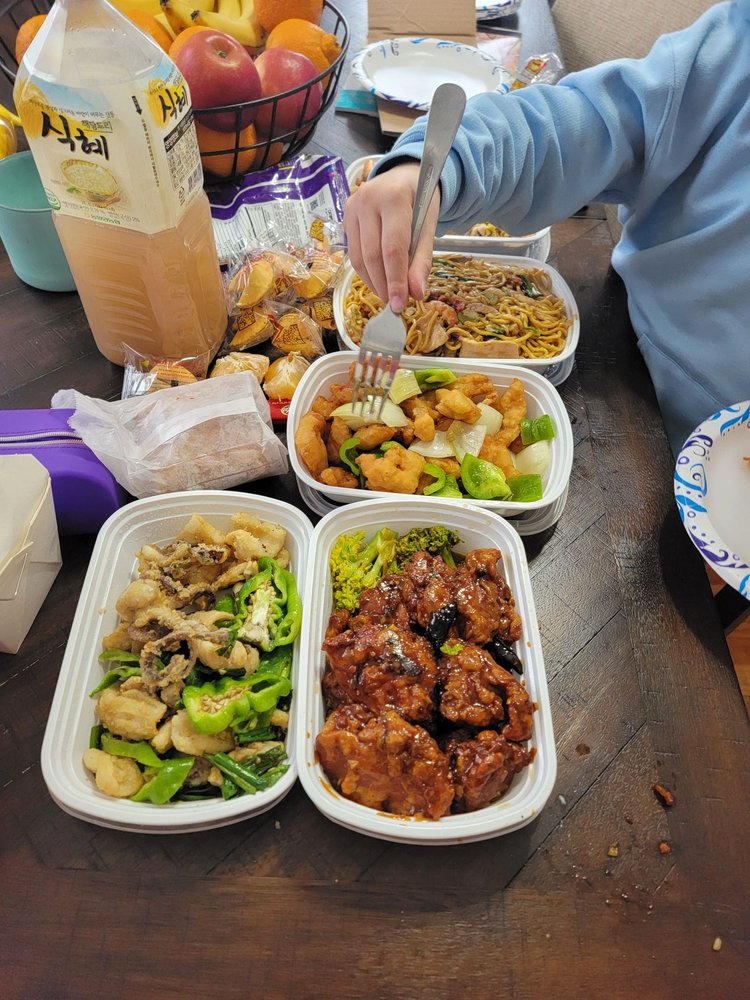 CHINA LAKE RESTAURANT - Updated December 2025 - 37 Photos & 68 Reviews ...