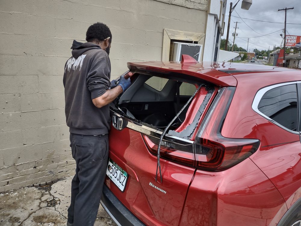 KING AUTO GLASS & TRIM - Updated October 2025 - 2610 Warrior Rd ...