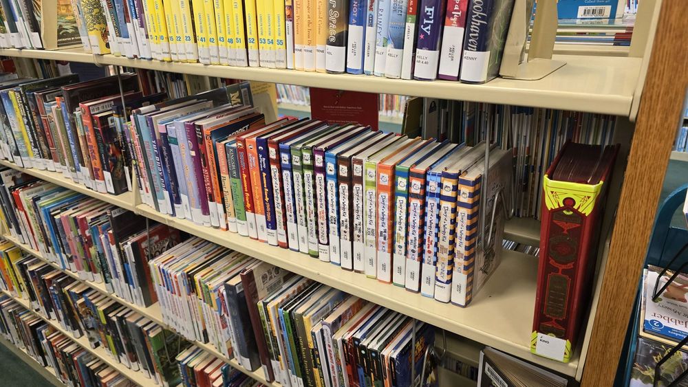 GRAND TERRACE LIBRARY - Updated November 2025 - 25 Photos - 22795 ...