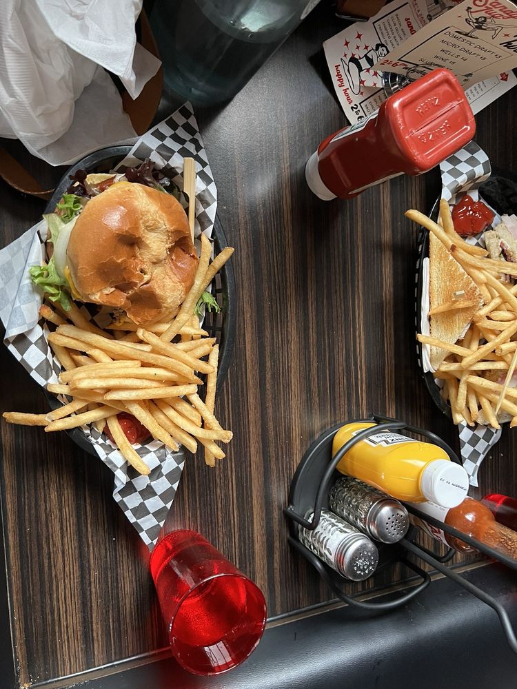 SANDY JUG - Updated March 2024 - 39 Photos & 13 Reviews - 7417 NE Sandy ...