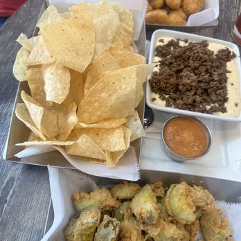 TAPS ON MAIN - Updated July 2024 - 193 Photos & 201 Reviews - 1715 Main ...