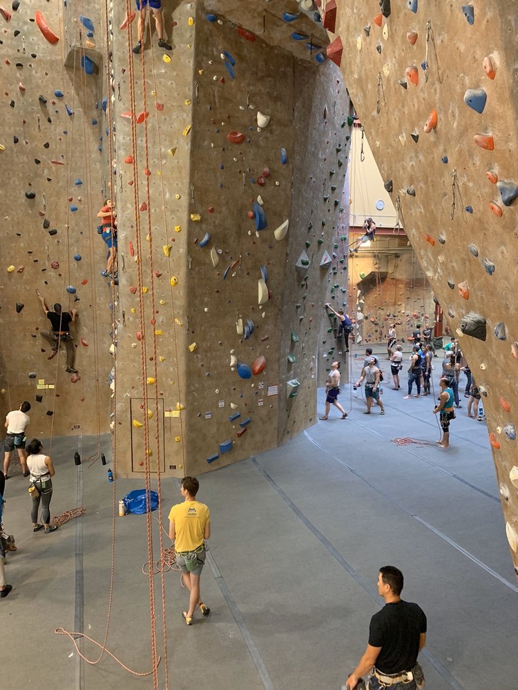 MESA RIM CLIMBING CENTER - MIRA MESA - 145 Photos & 289 Reviews - 10110 ...