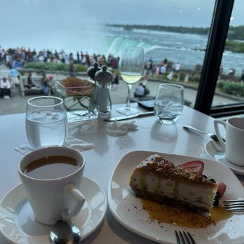 TABLE ROCK HOUSE RESTAURANT - Updated July 2024 - 349 Photos & 153 ...