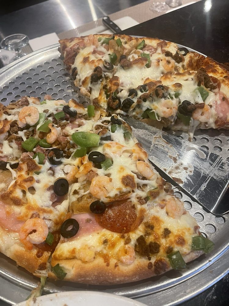 RANCHERS SPORTS BAR & GRILL - Updated July 2024 - 35 Photos & 22 ...