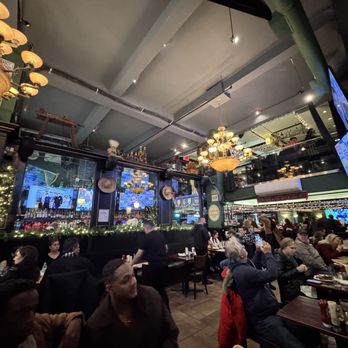 SEAN’S BAR & KITCHEN - Updated October 2025 - 564 Photos & 474 Reviews ...