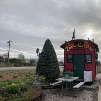 THE LOOSE CABOOSE - Updated September 2025 - 12 Photos - 6149 Mullan Rd ...