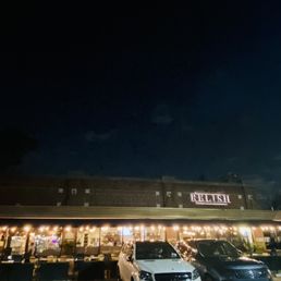 RELISH RESTAURANT & BAR - Updated December 2025 - 628 Photos & 324 ...