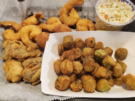 THE HALF SHELL - Updated December 2025 - 64 Photos & 74 Reviews - 1690 ...