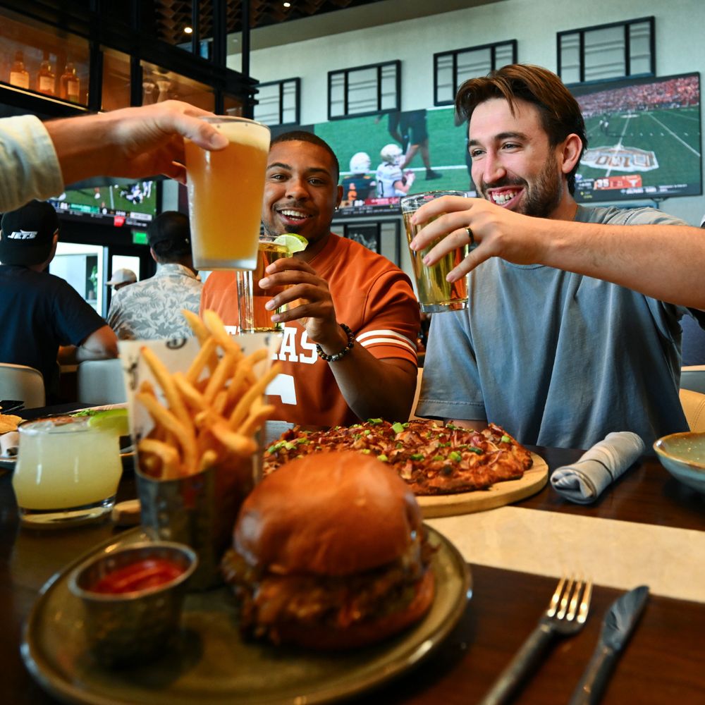 DRAFTKINGS SPORTSBOOK AT TPC SCOTTSDALE - Updated July 2025 - 137 ...